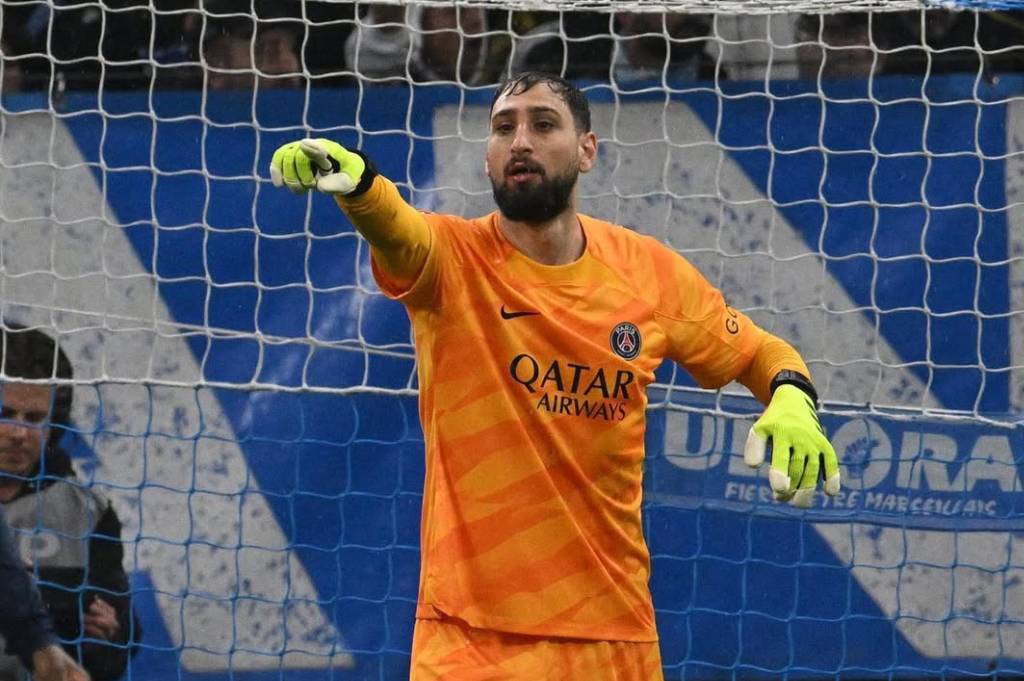 Daftar Lengkap Nominasi Yashin Trophy 2025: Siapa Kiper Terbaik Dunia?