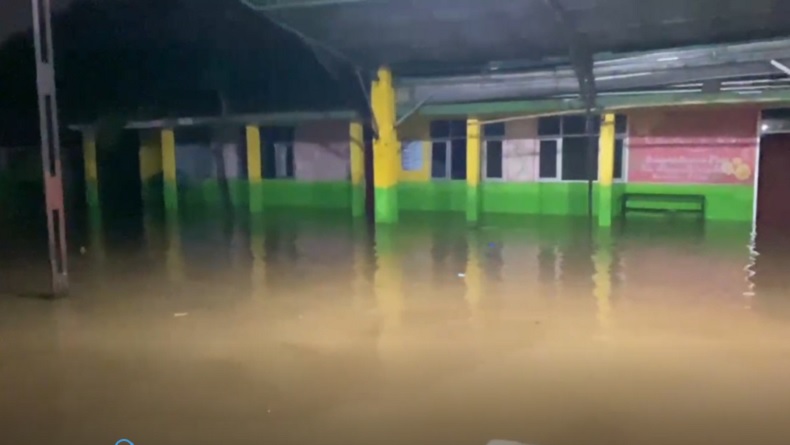 Hujan Deras di Bogor, Puluhan Rumah dan Ponpes Terendam Banjir