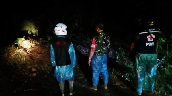 Longsor di Malang usai Diguyur Hujan, 1 Dusun Terisolasi dan 3 Rumah ...
