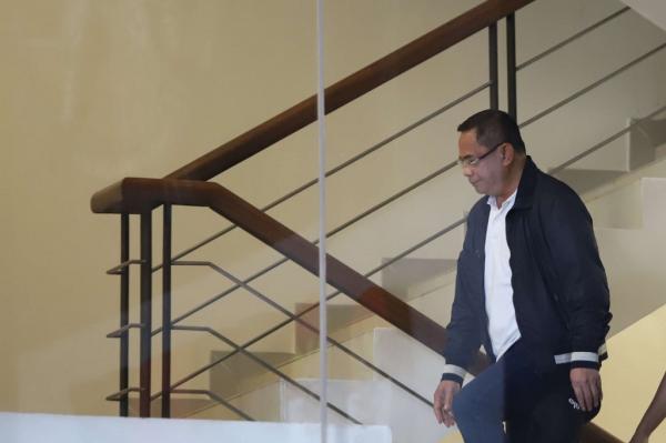 Bupati Pati Sudewo Jadi Tersangka KPK, Langsung Ditahan