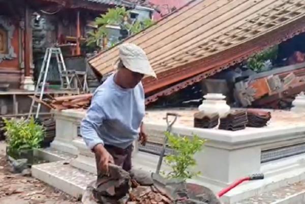 Angin Kencang Terjang Gianyar, 21 Rumah dan 28 Mobil Rusak Tertimpa ...