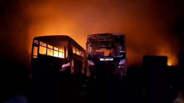 Bengkel dan Gudang Mobil Bekas di Klaten Terbakar, 2 Bus Hangus Dilalap Api